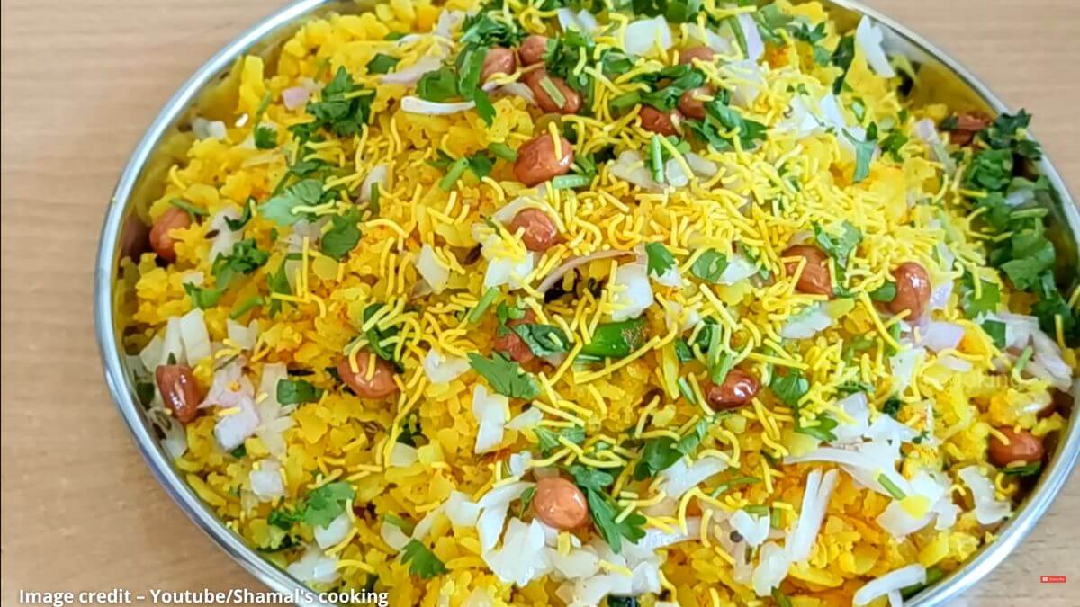 ઇન્દોરી પૌવા બનાવવાની રીત | indori pauva banavani rit | indori poha ...