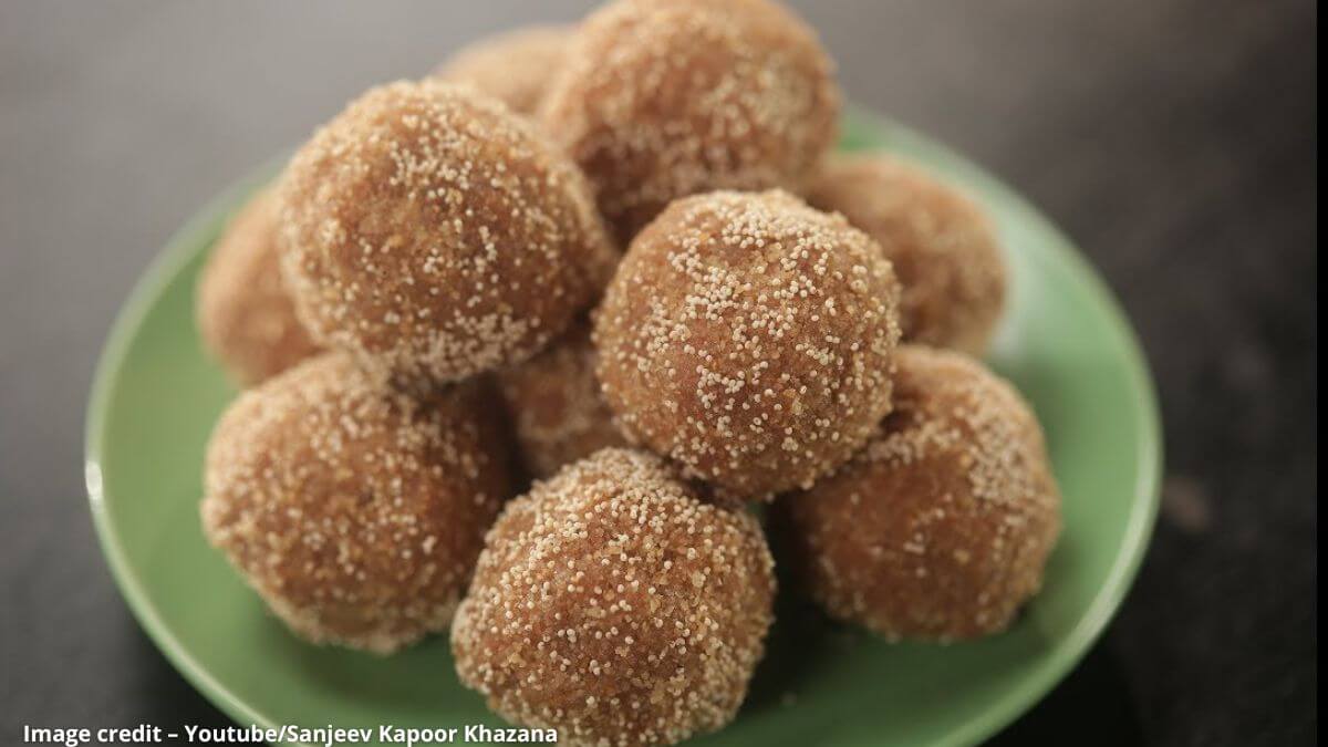 ચુરમા ના લાડવા બનાવવાની રેસીપી | churma na ladva banavani rit | churma na ladva recipe in gujarati